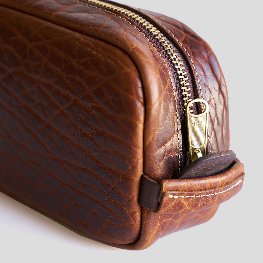 No.599 Bison Utility Dopp | Walnut